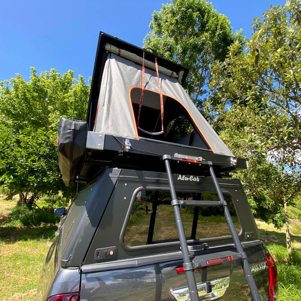 Alu-Cab Telescopic Ladder – Las Vegas Overlanding Co.